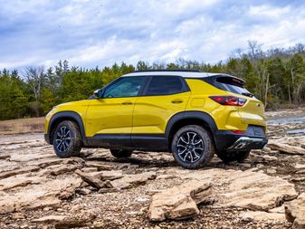 Chevrolet TrailBlazer III Facelift SUV 5 dr.. Specifications & Prices ...