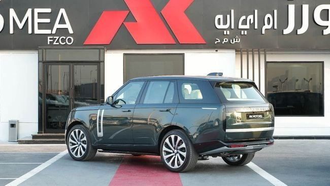 Buy Land Rover Range Rover (2025) 4.4 l Petrol in Dubai - 689,000 AED ...